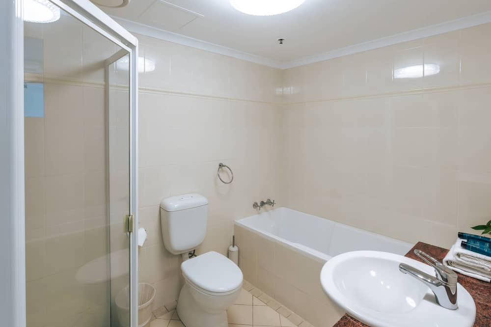 2 Bedroom Standard – The Crest Apartments
