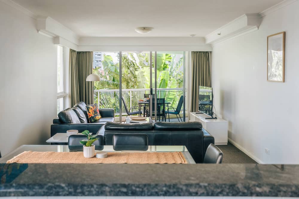 2 Bedroom Standard – The Crest Apartments